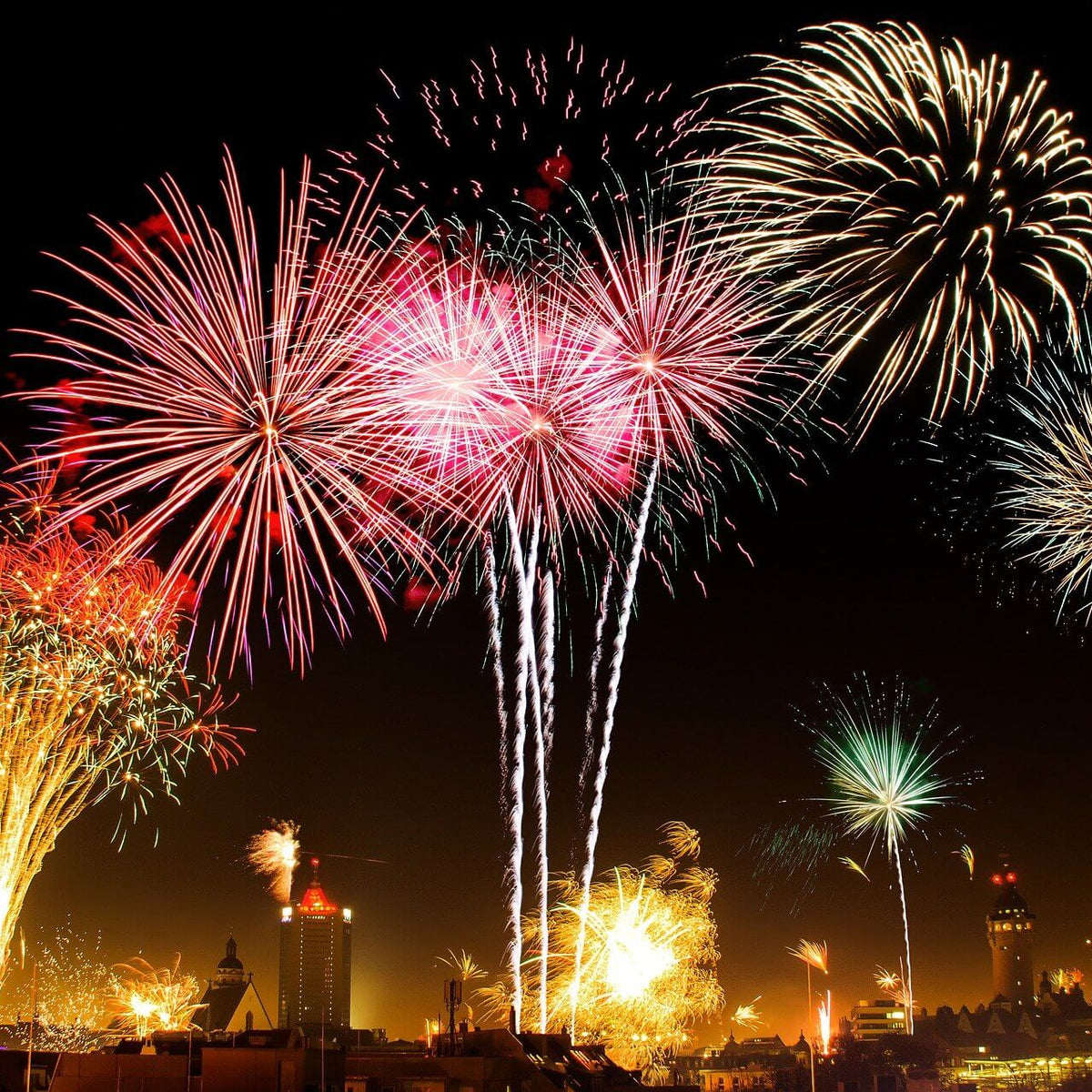 4 Mistakes When Planning A Fireworks Show - Let's Party Fireworks ...